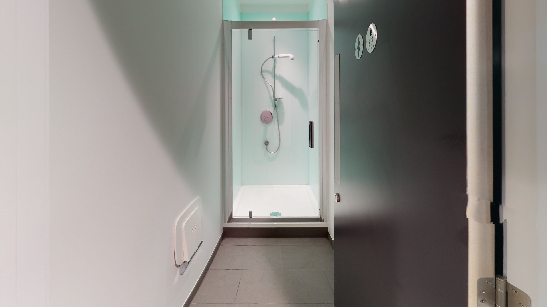 Aurora Women's Showers - Digital Scanning Group